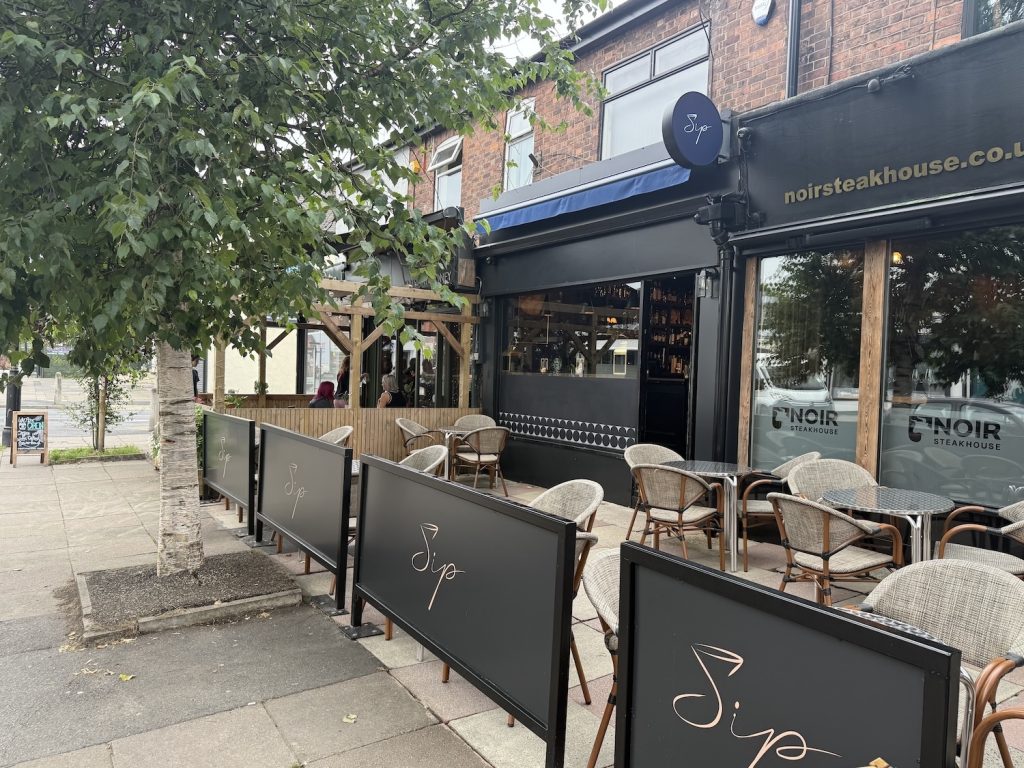 Sip Monton - Eccles